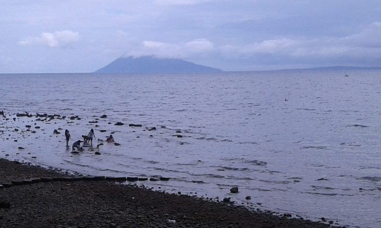 Pantai Malalayang, Wisata Alam dan Kuliner Murah di Manado ...